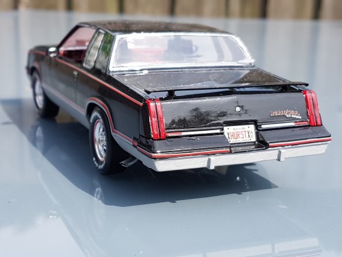 Купить сборную модель Revell 4317 83 Hurst Oldsmobile в масштабе 1/25