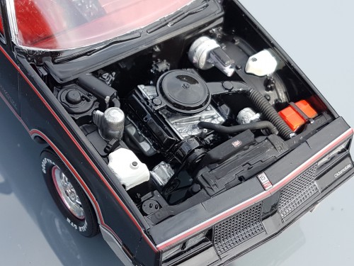 Купить сборную модель Revell 4317 83 Hurst Oldsmobile в масштабе 1/25