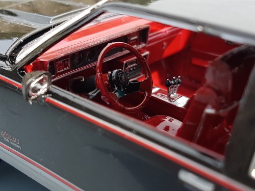 Купить сборную модель Revell 4317 83 Hurst Oldsmobile в масштабе 1/25