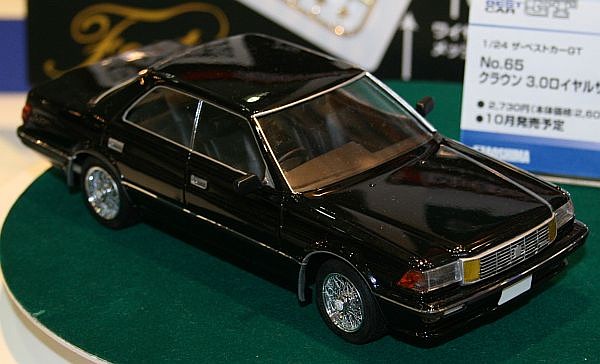 Купить сборную модель Aoshima AMS1322 Toyota Crown 3.0 Royal Saloon ...