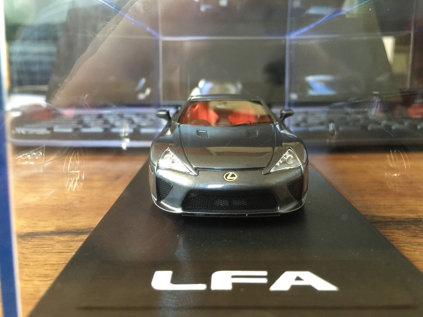 Купить копийную модель MARK43 Lexus LFA (RHD) Pearl Gray в масштабе 1/43