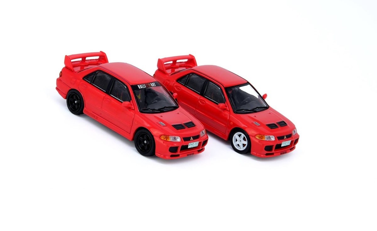 Купить копийную модель INNO Models Mitsubishi Lancer GSR Evolution III ...