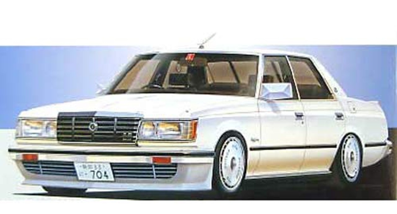 Купить сборную модель Fujimi ID-270 Toyota Crown 2.8 4-Door Royal ...