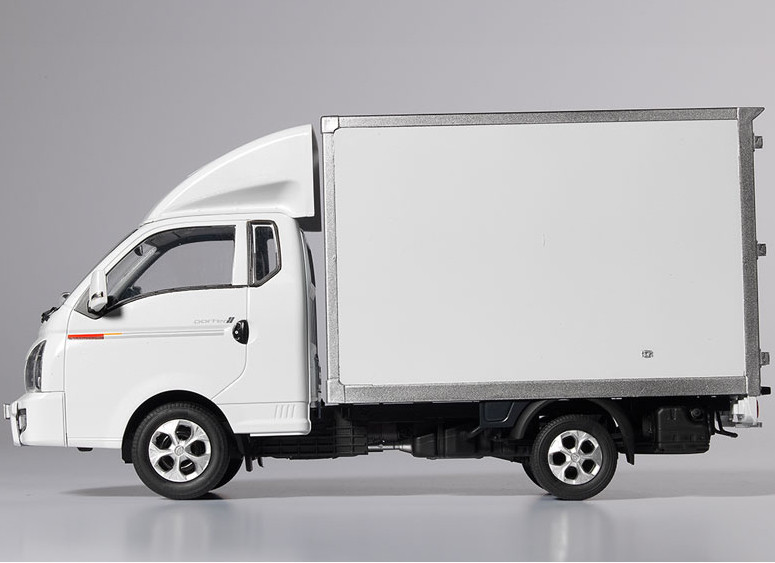 Купить сборную модель Academy 15145 Легковой фургон Hyundai Porter II ...