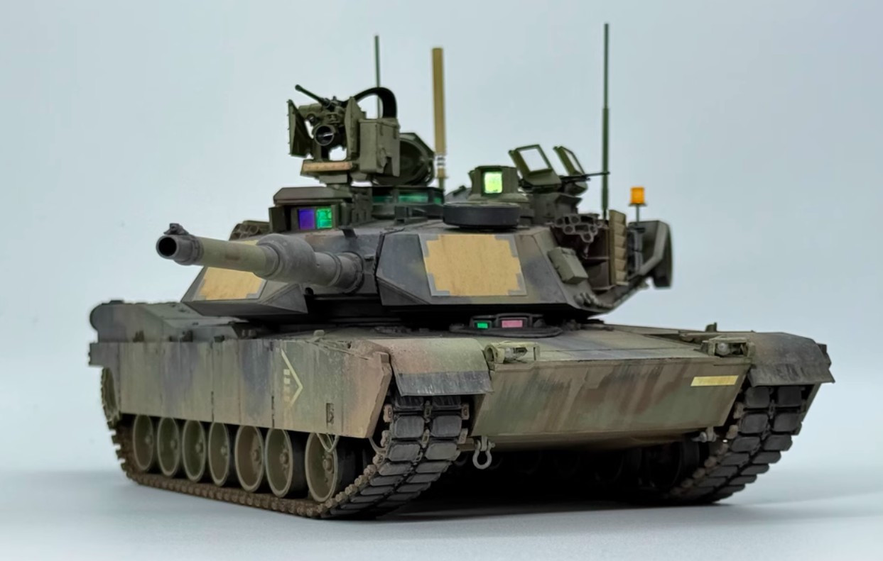 Купить сборную модель VOIIO 01101 Основной боевой танк США M1A2 SEP V2 ...